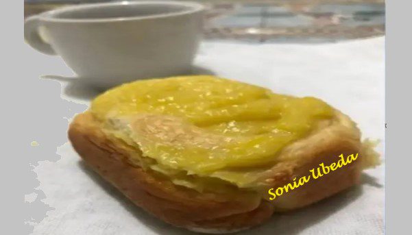 Pão doce com creme- Ideal para café ou lanche!